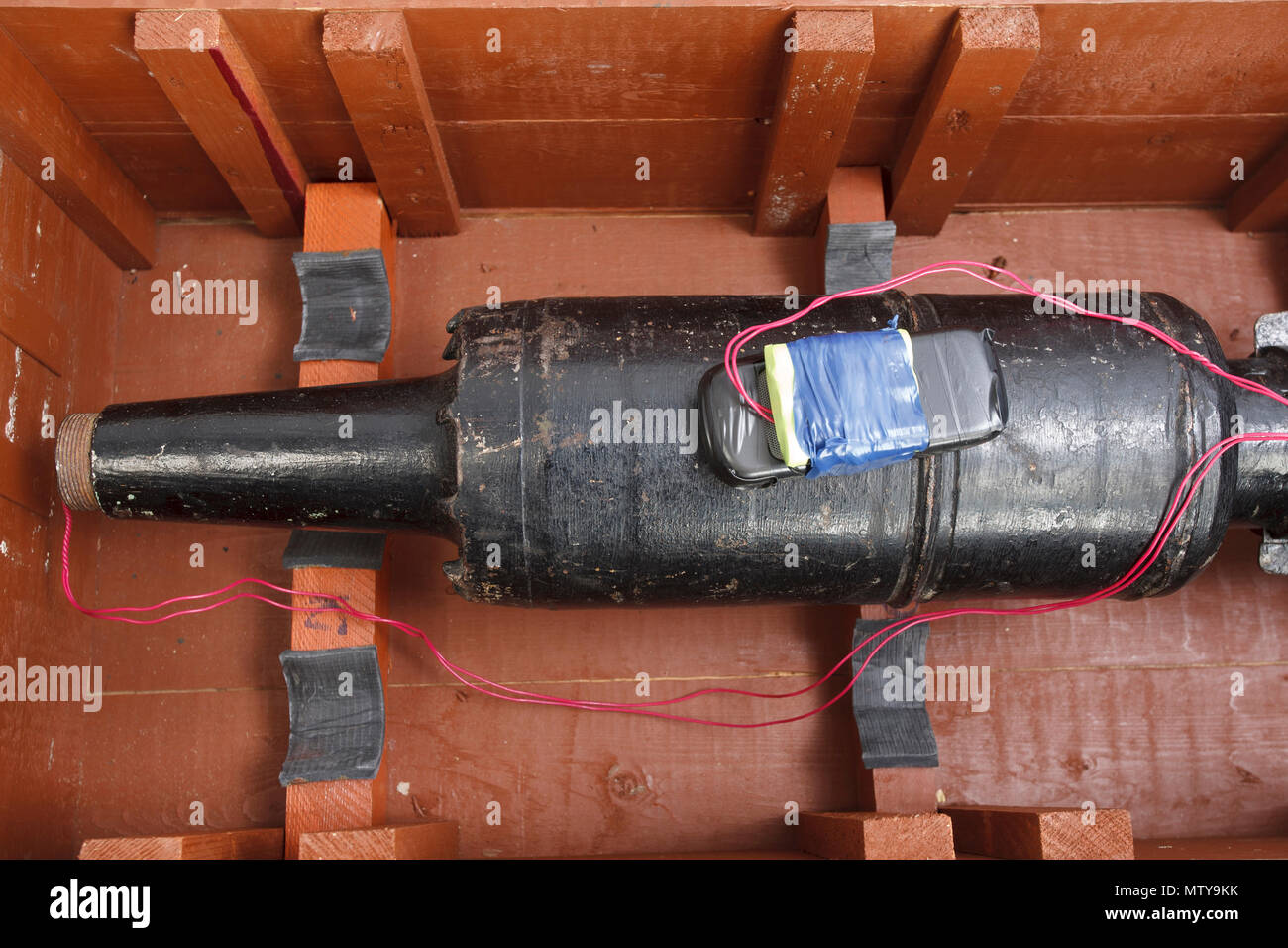 IED (improvised explosive device) with 125mm Tank HEAT Projectile Stock ...