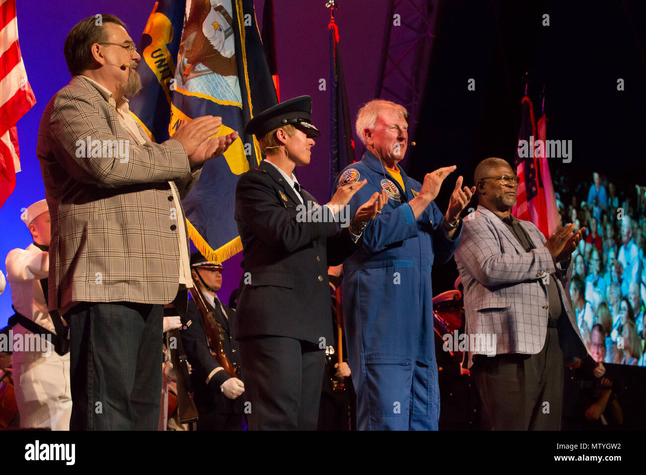 Memorialholiday hi-res stock photography and images - Alamy