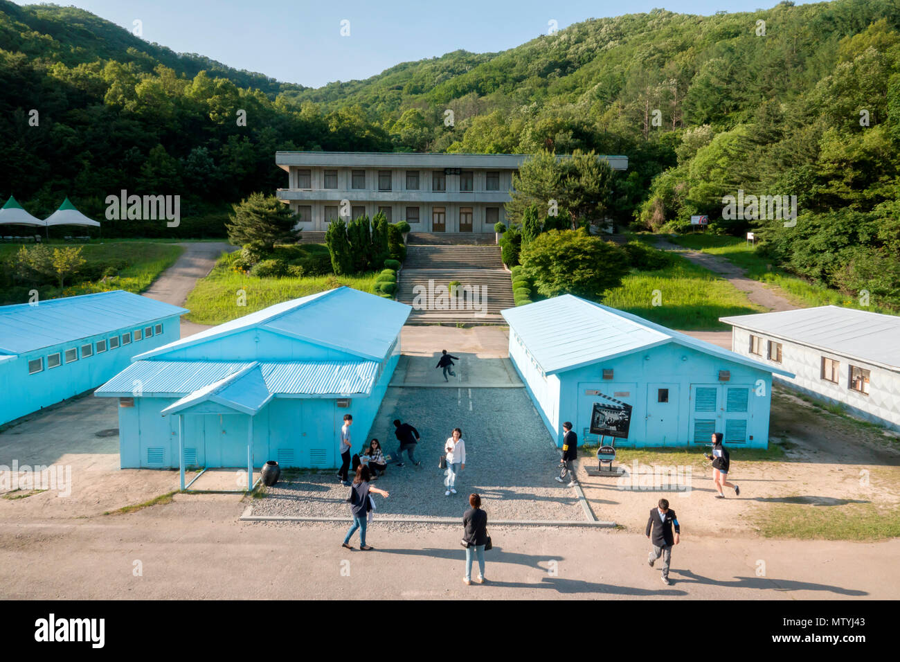 Replica of the Panmunjom, May 30, 2018 : People visit the replica of ...