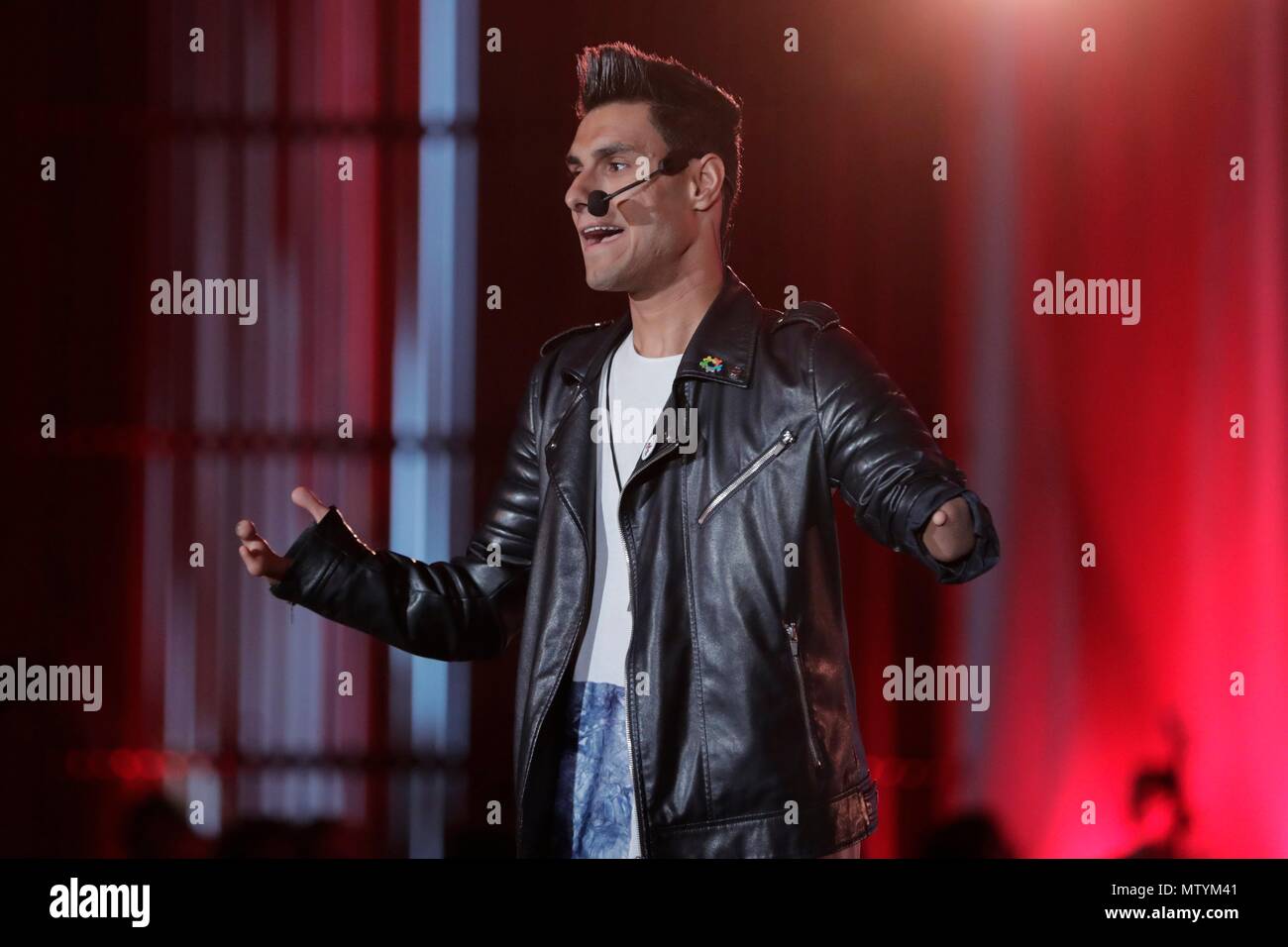 John young singer australia hi-res stock photography and images - Alamy