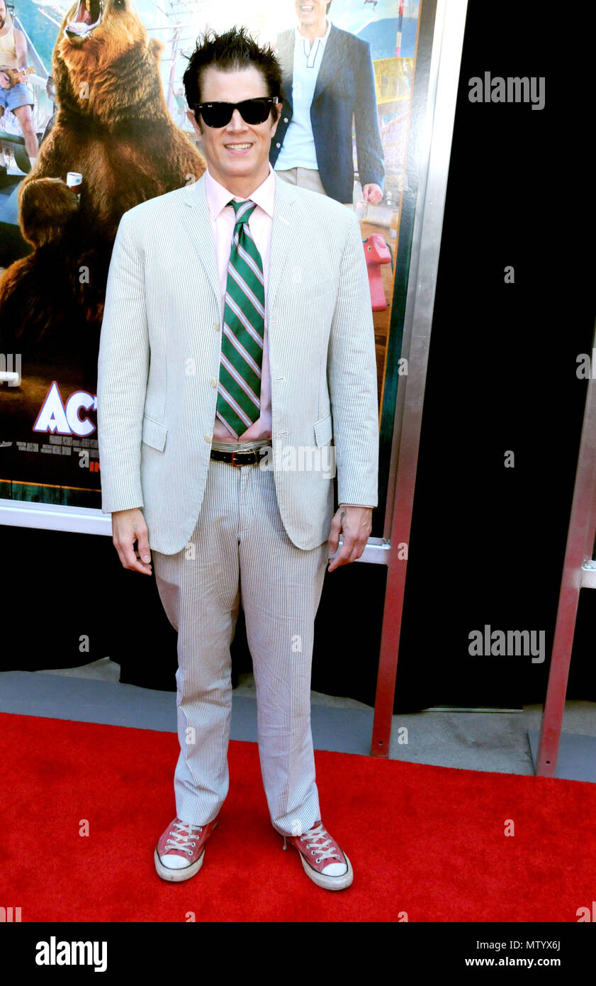 Johnny knoxville action point hi-res stock photography and images - Alamy