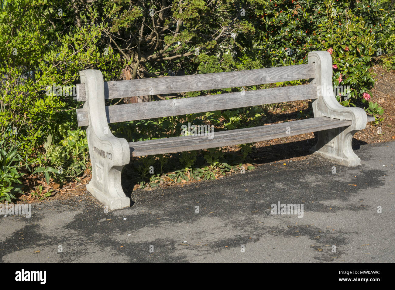 Bench, Brooklyn Botanic Garden, Brooklyn, NY Stock Photo - Alamy