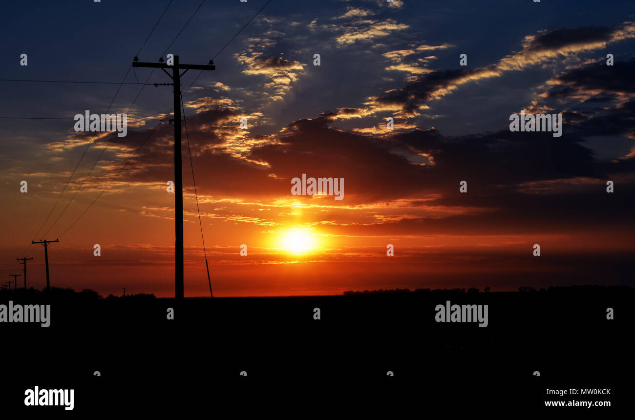 Dazzling sunset hi-res stock photography and images - Alamy