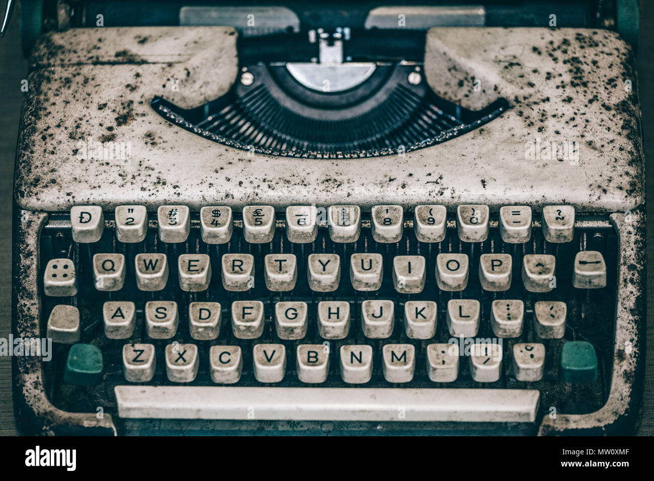 Closeup of old rusty typewriter Stock Photo - Alamy