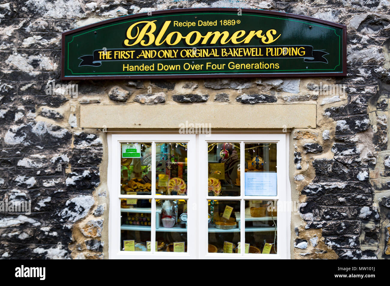 Bakewell puddings hi-res stock photography and images - Alamy