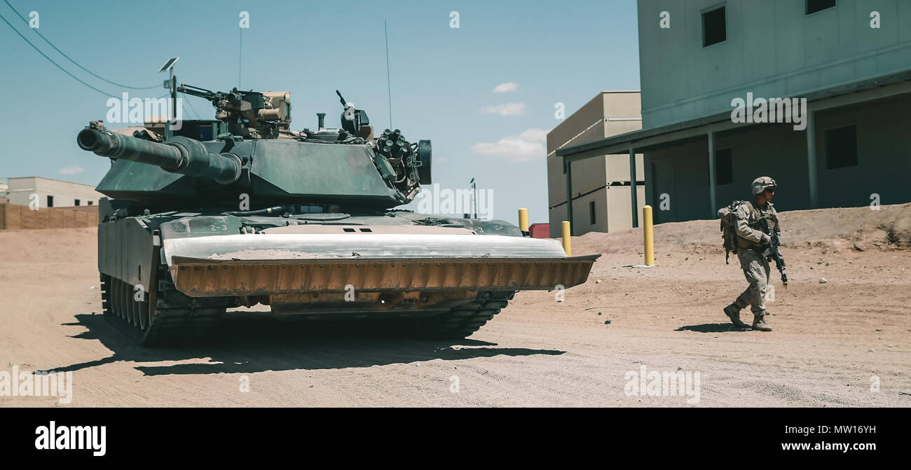 Range 220 hi-res stock photography and images - Alamy