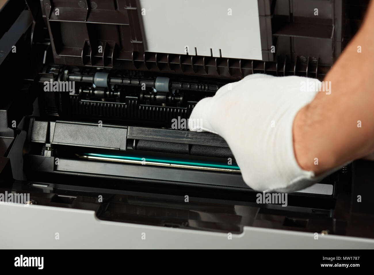 Hand print colour paper hi-res stock photography and images - Alamy