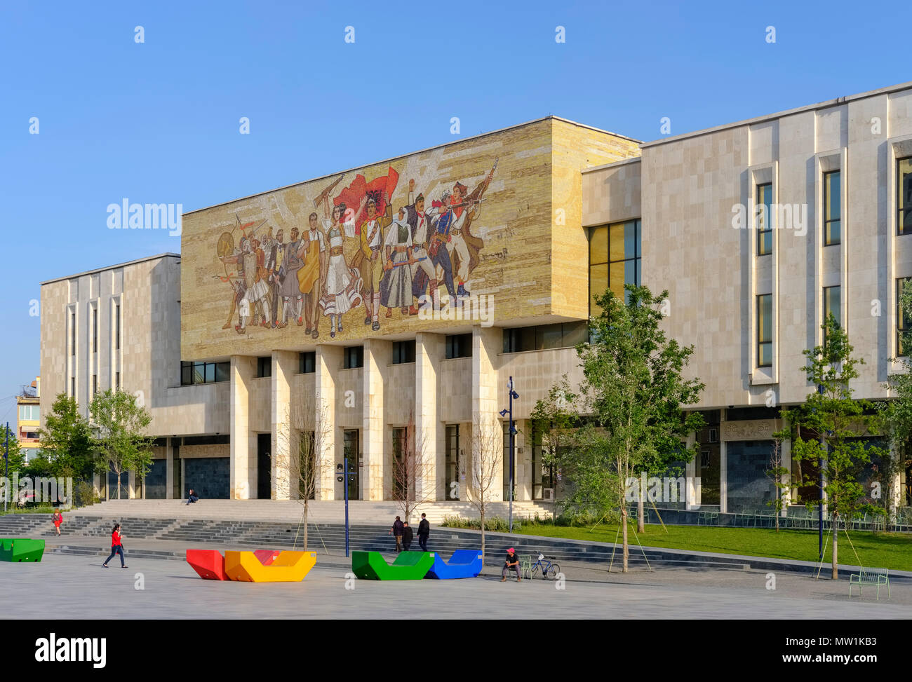 Historical National Museum with Mosaic Shqiptarët, Muzeu Historik ...