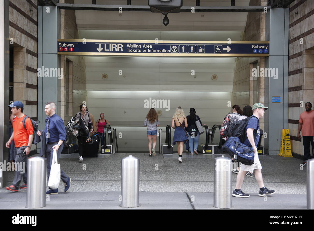 34th Street Penn Station High Resolution Stock Photography and Images ...
