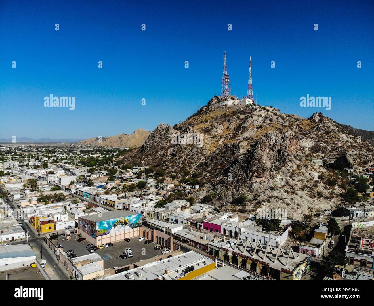 Triangulo de arquitectura hi-res stock photography and images - Alamy