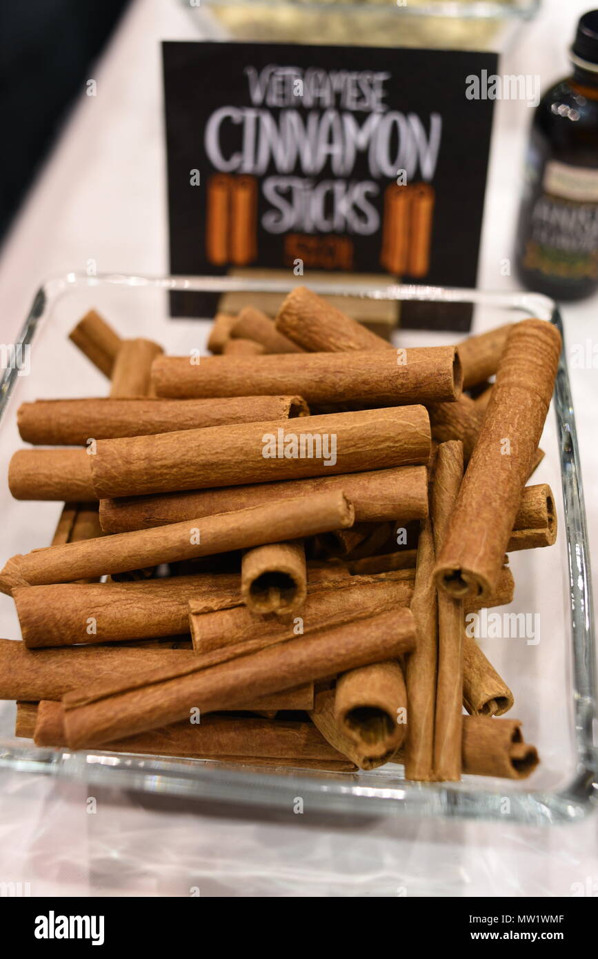 Fine ground cinnamon sticks natural hi-res stock photography and images ...