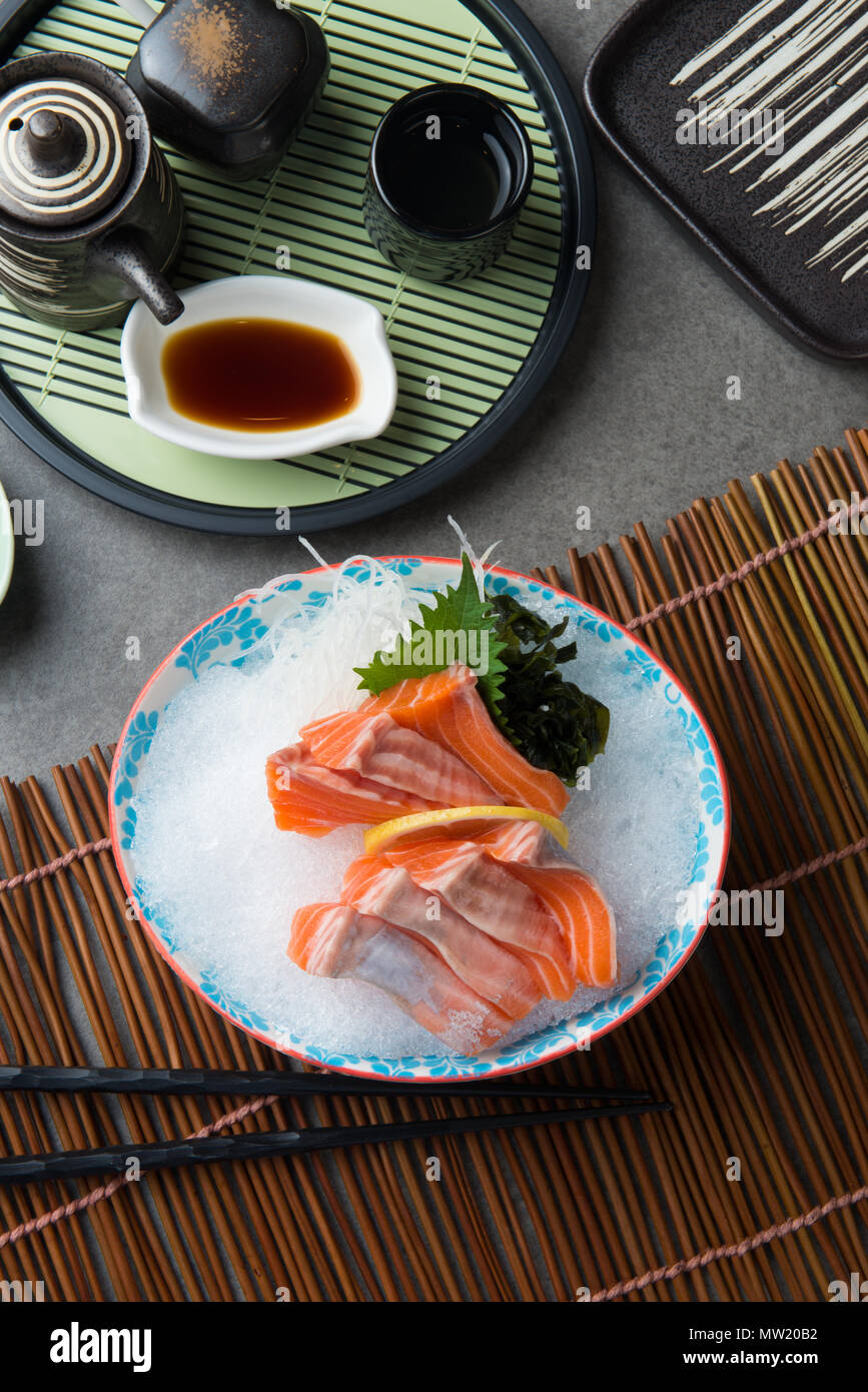 Shashimi hi-res stock photography and images - Alamy