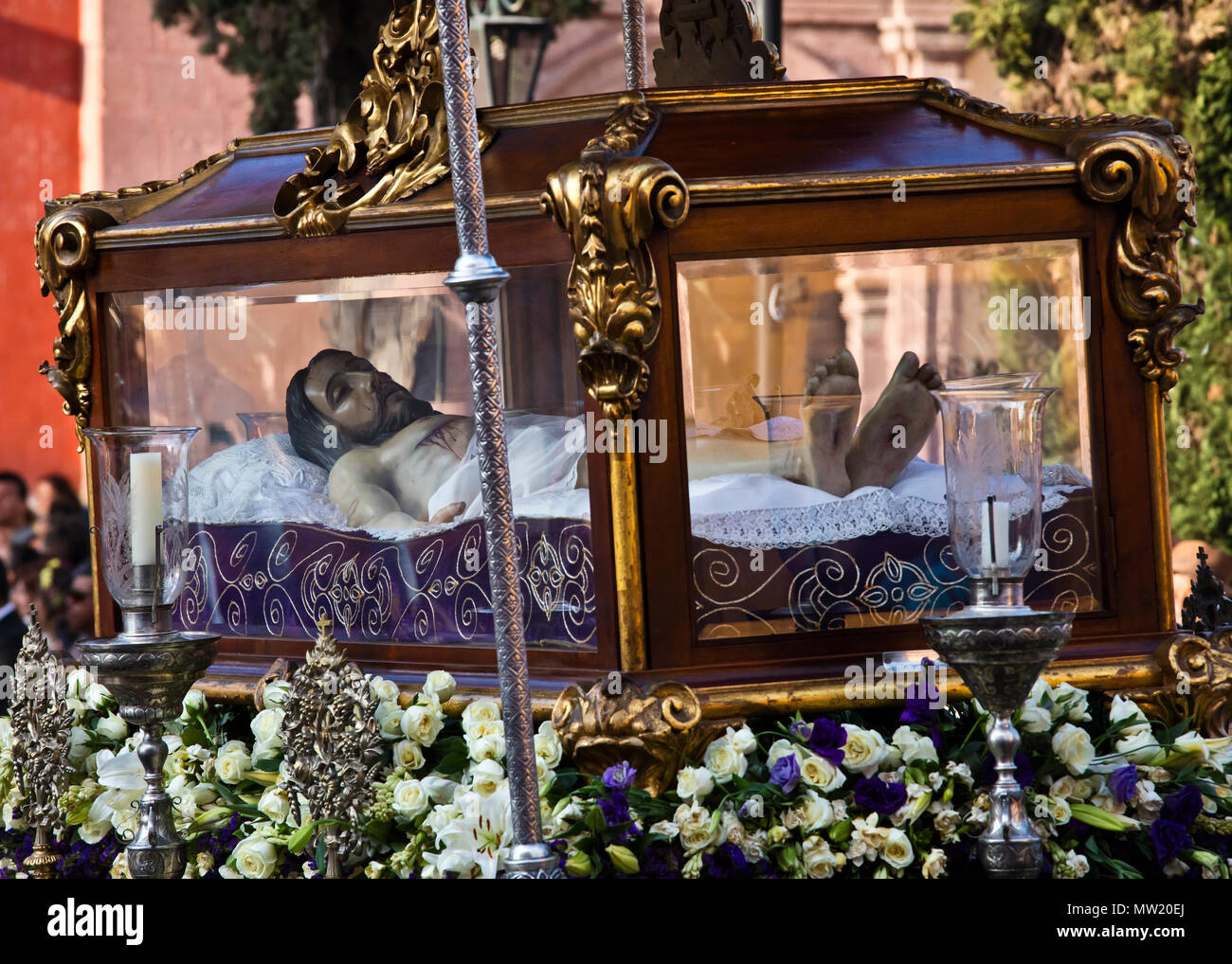 Mexican men carry a statue of JESUS IN A COFFIN in the Good Friday ...