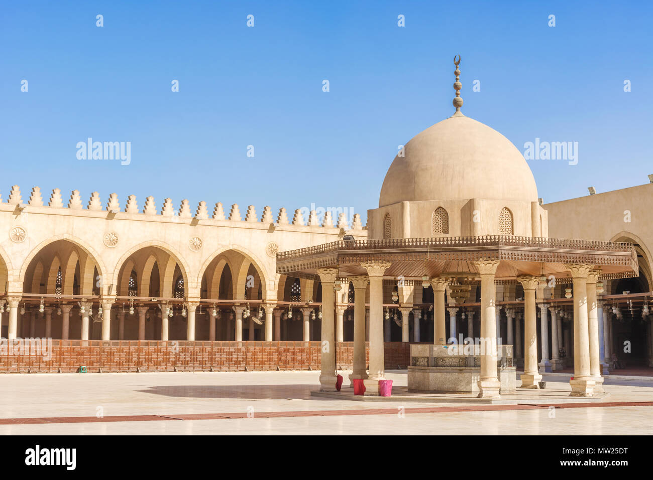 Interior of the mosque in Cairo, Egypt Stock Photo - Alamy