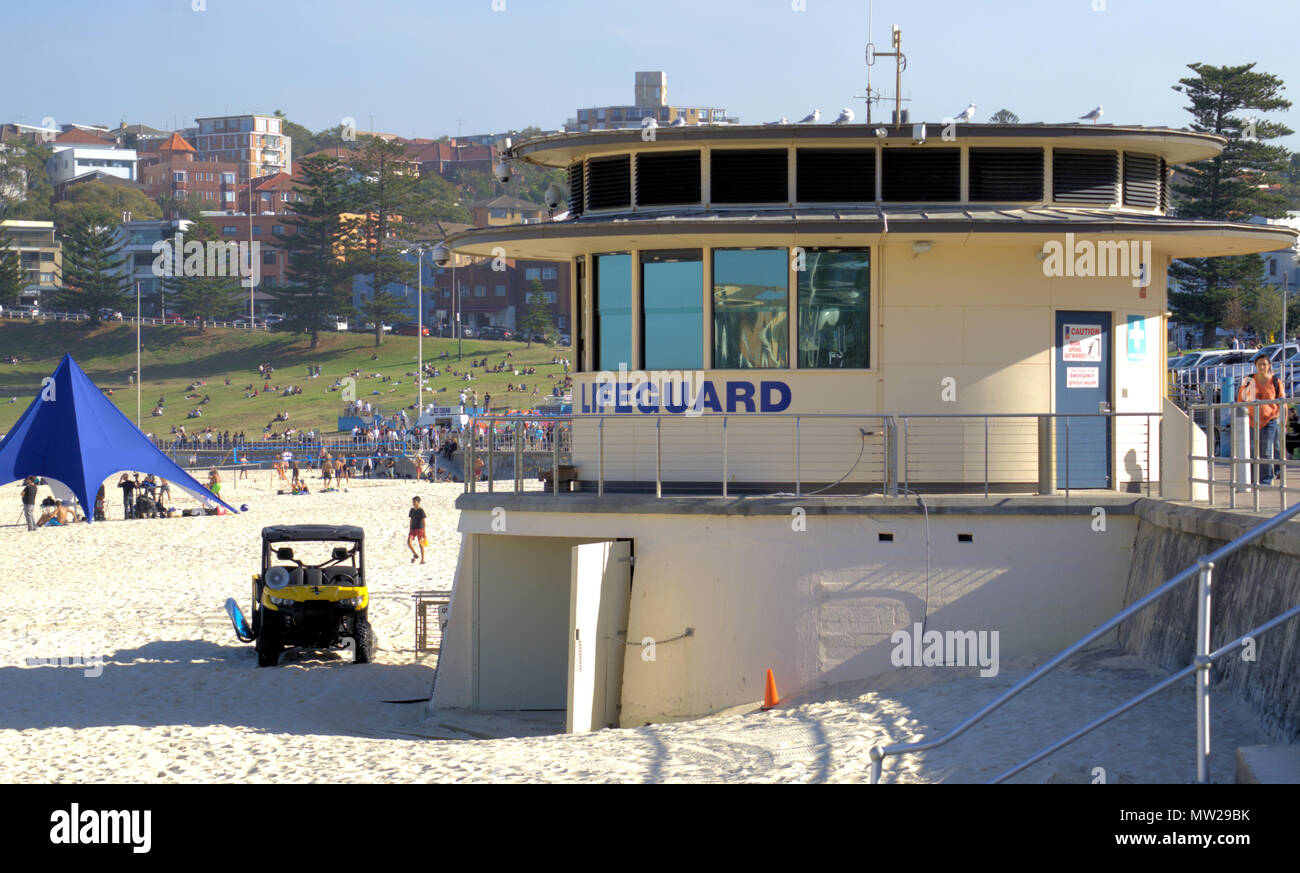 Bondi beach lifeguard hi-res stock photography and images - Alamy