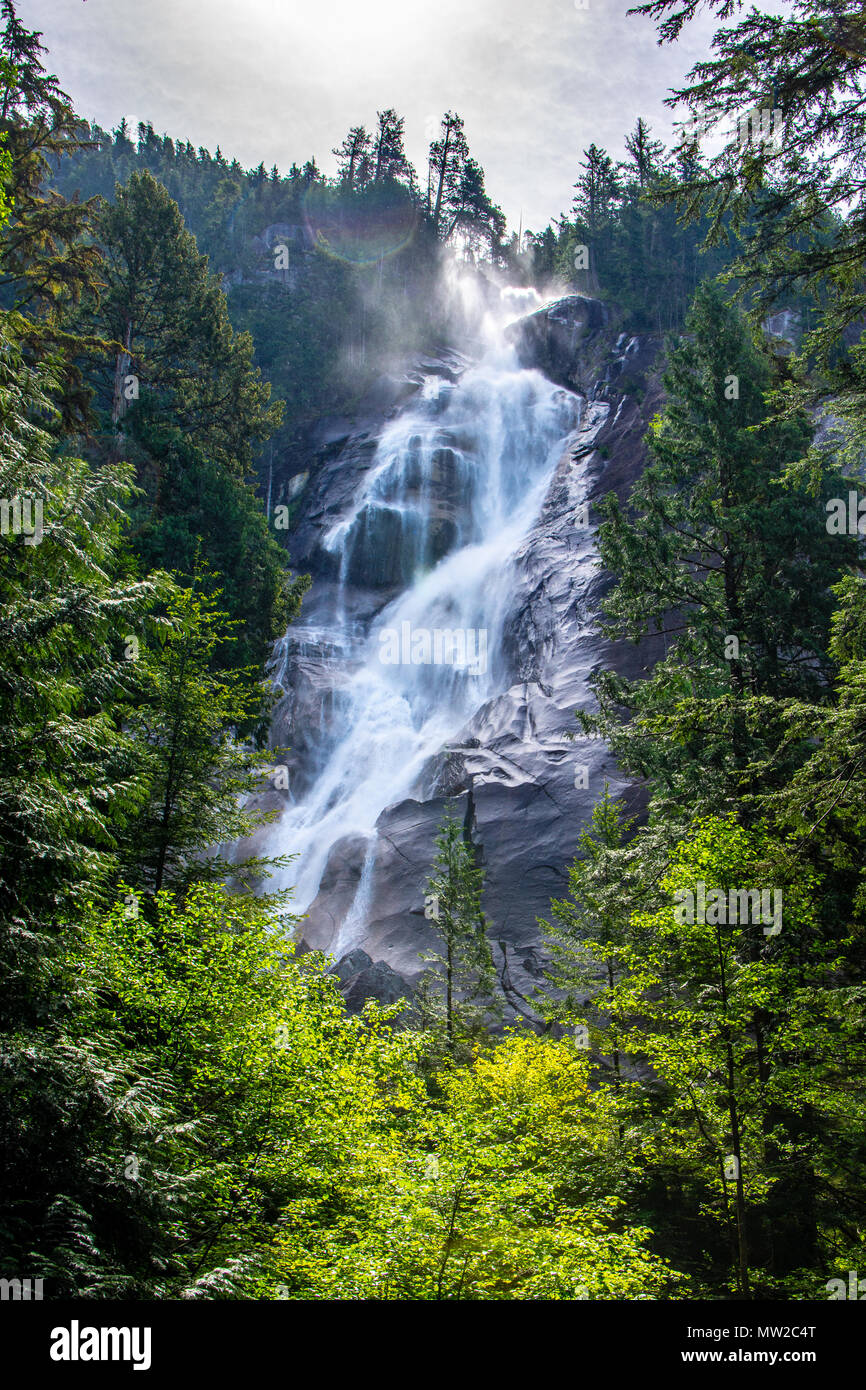 Shannon falls vancouver waterfall hi-res stock photography and images ...