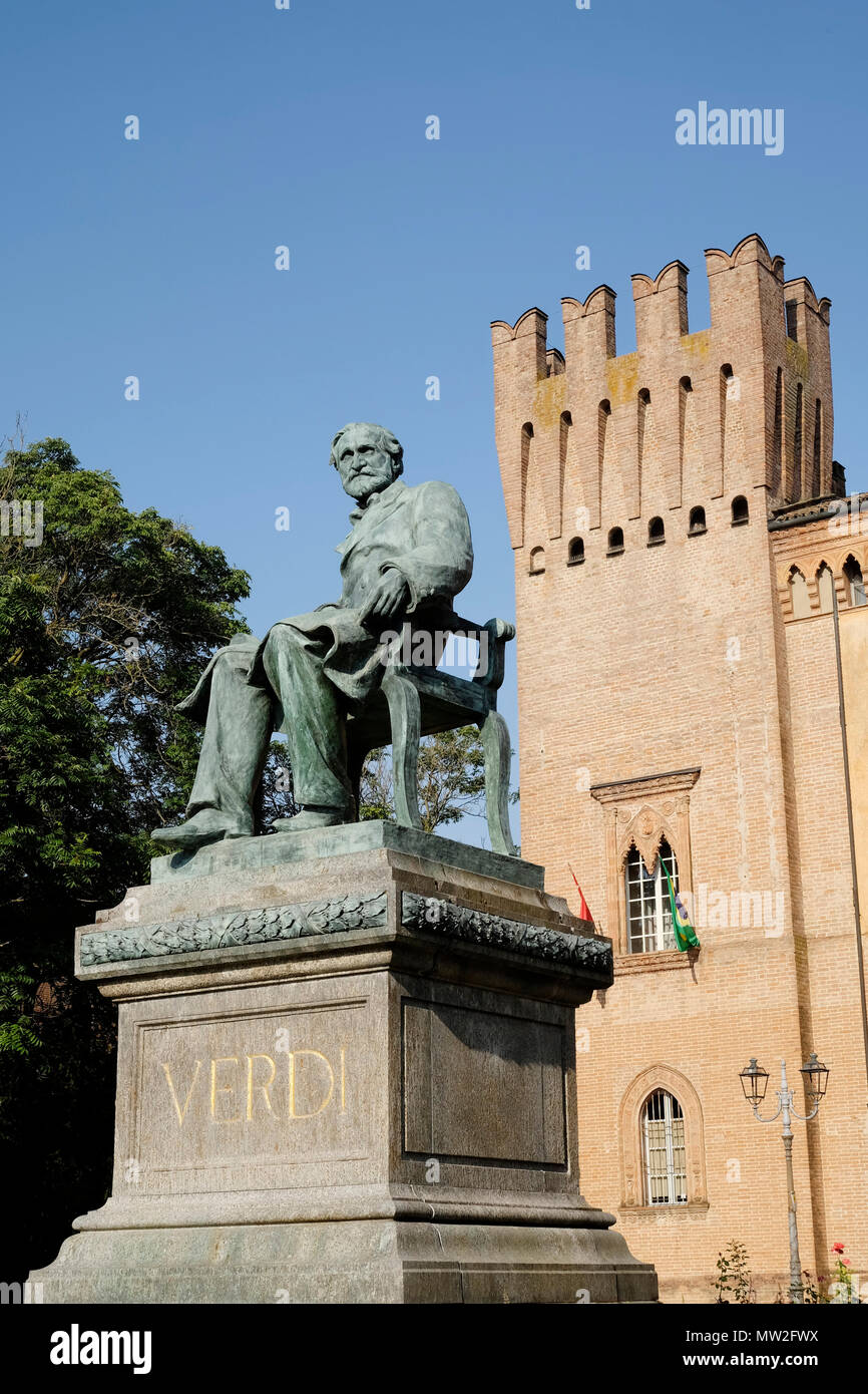 Italy, Emilia-Romagna: Busseto, statue of Giuseppe Verdi in the ÒPiazza ...