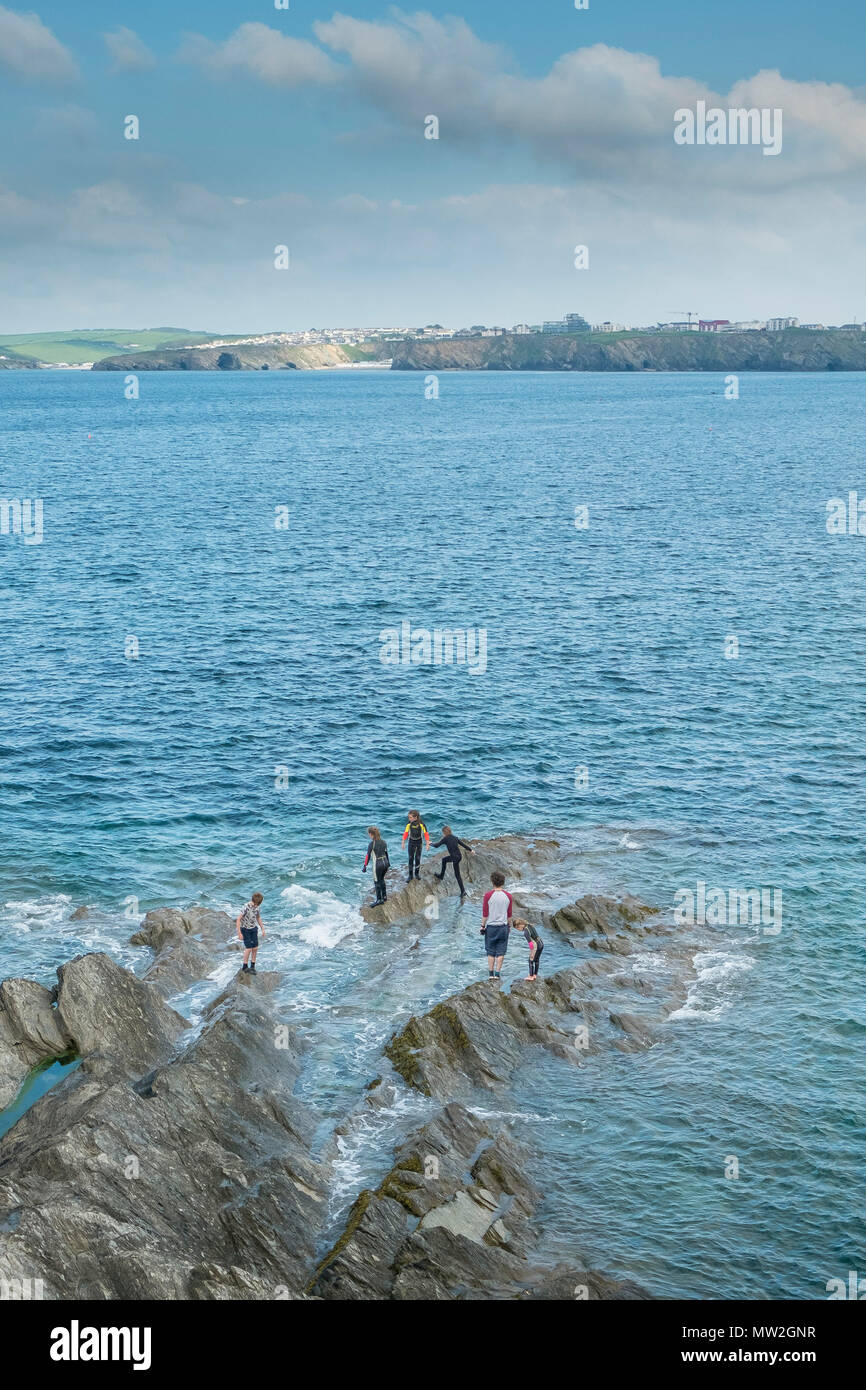 Children on rocks hi-res stock photography and images - Alamy