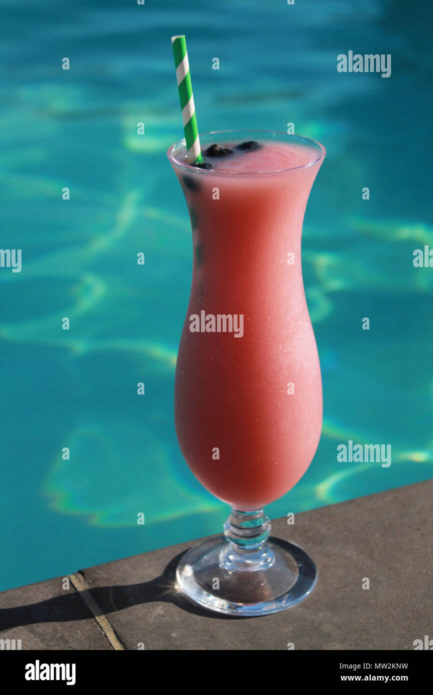 Cocktail rose pool hi-res stock photography and images - Alamy