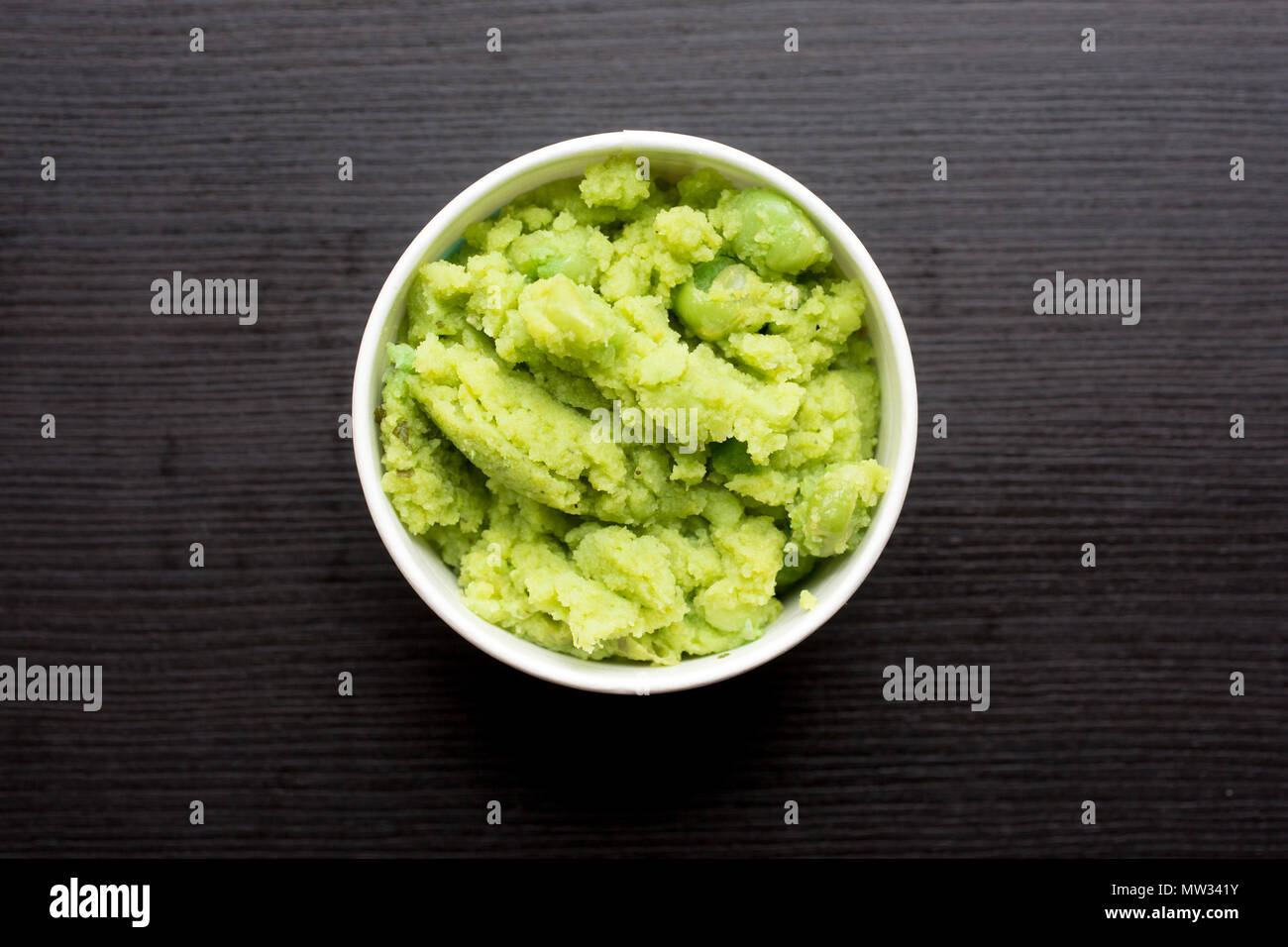 Minty mushy peas hi-res stock photography and images - Alamy