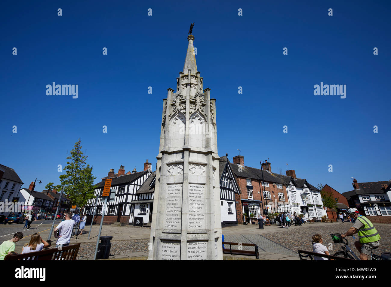 Anglo saxon town hi-res stock photography and images - Alamy