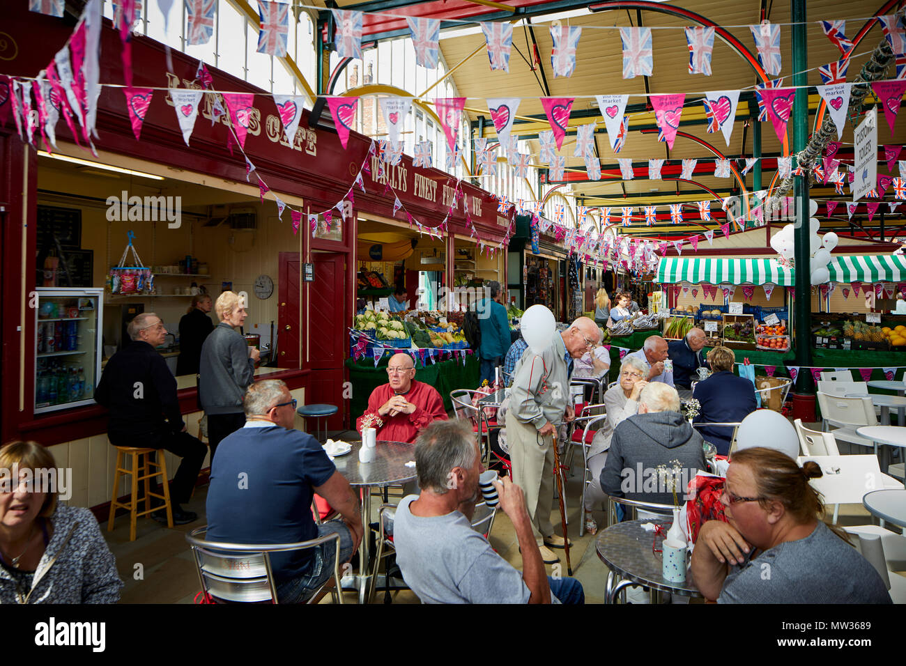 Stockport Town centre's Old Town Market Hall indoor market Stock Photo ...