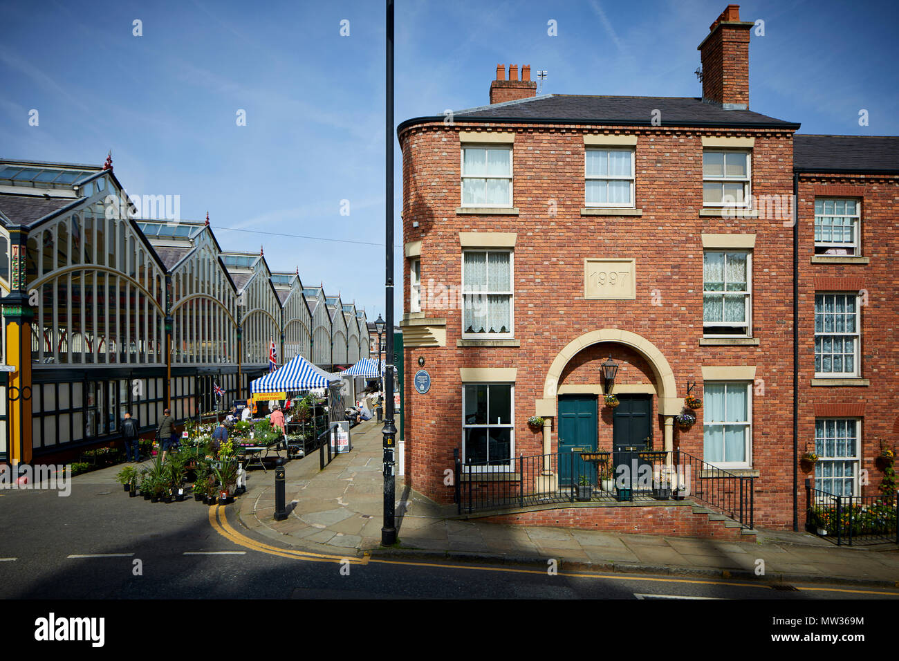 Stockport Town centre's Old Town Millgate historic buildings Stock ...