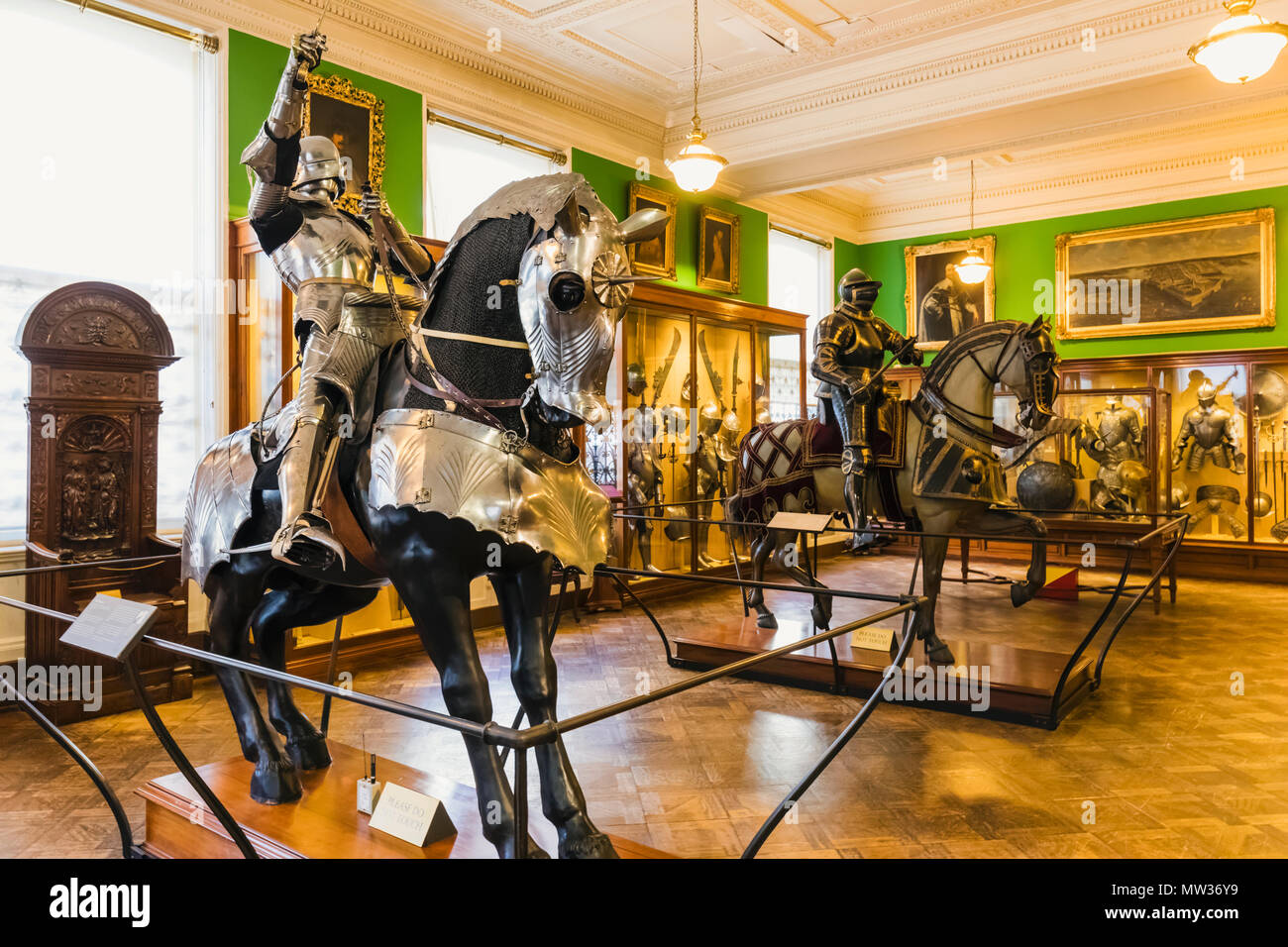 Medieval warfare museum hi-res stock photography and images - Alamy