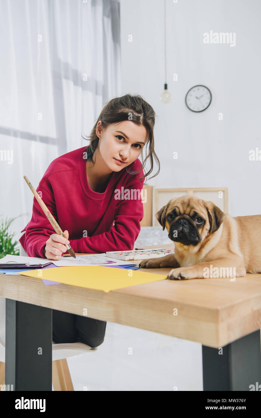Woman artist drawing pet hi-res stock photography and images - Alamy