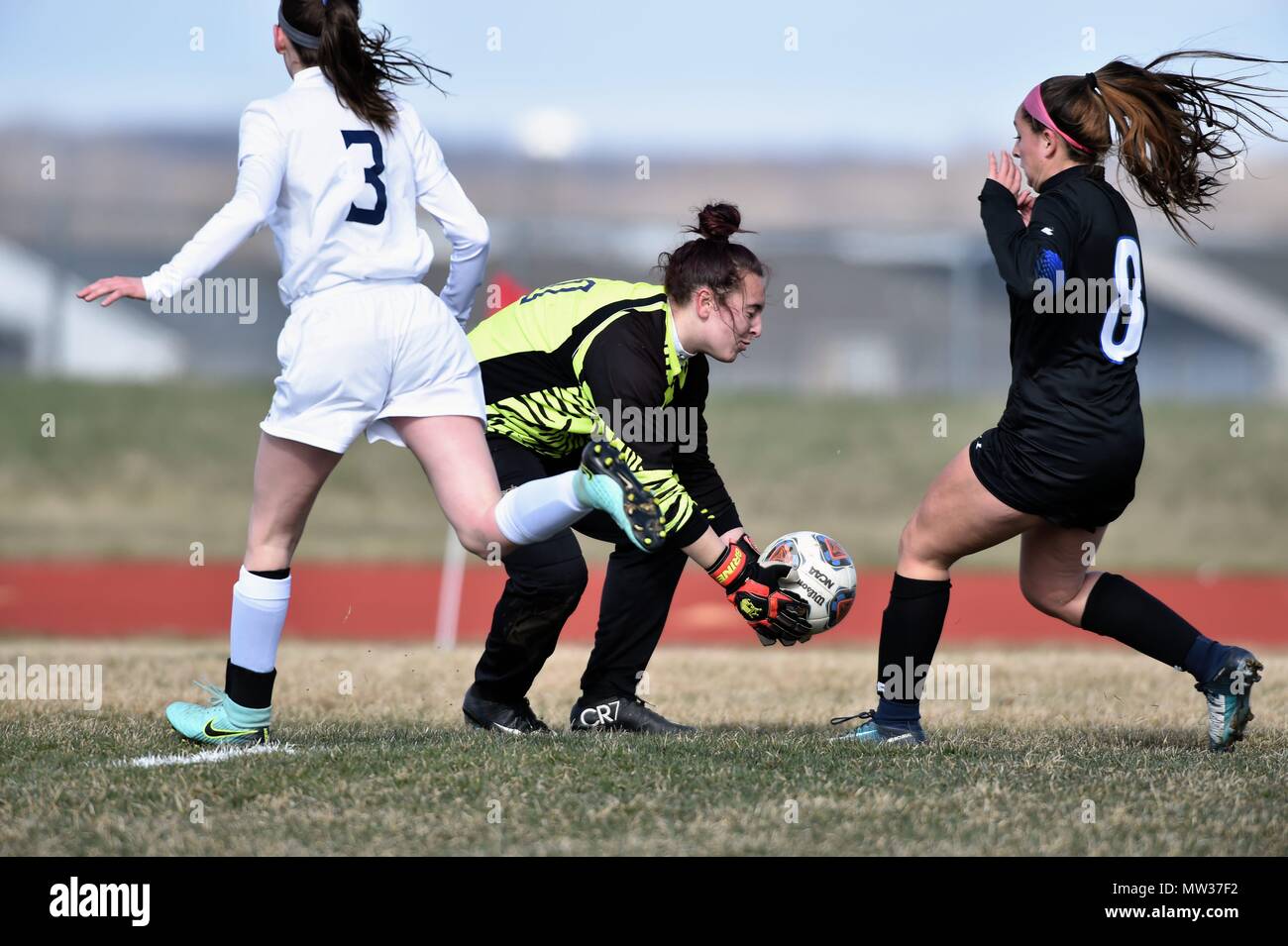Goalie making save hi-res stock photography and images - Alamy