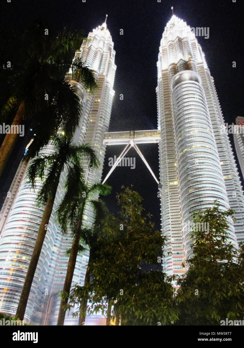 Petronas tower bridge hi-res stock photography and images - Alamy