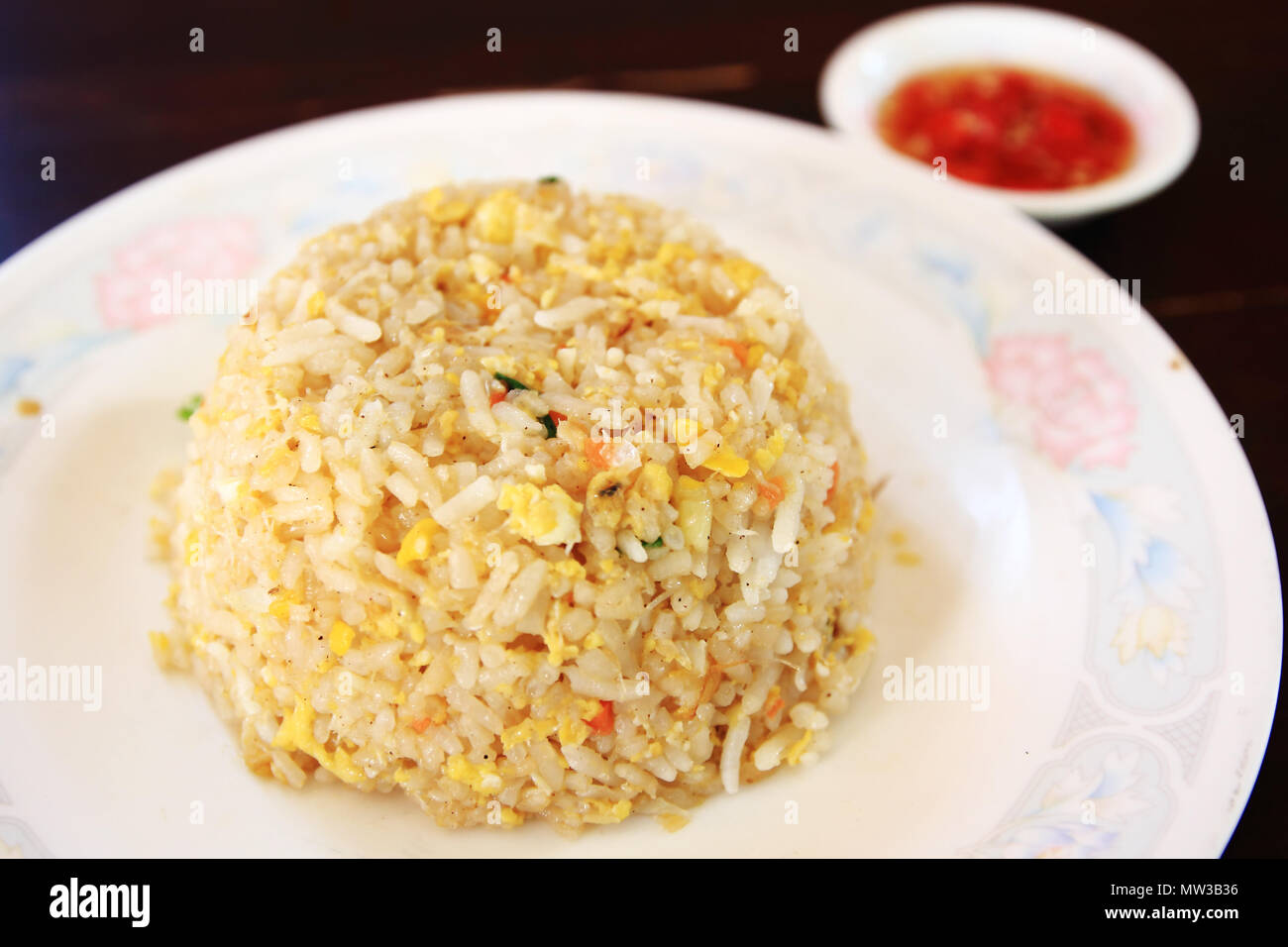 Chow fan hi-res stock photography and images - Alamy