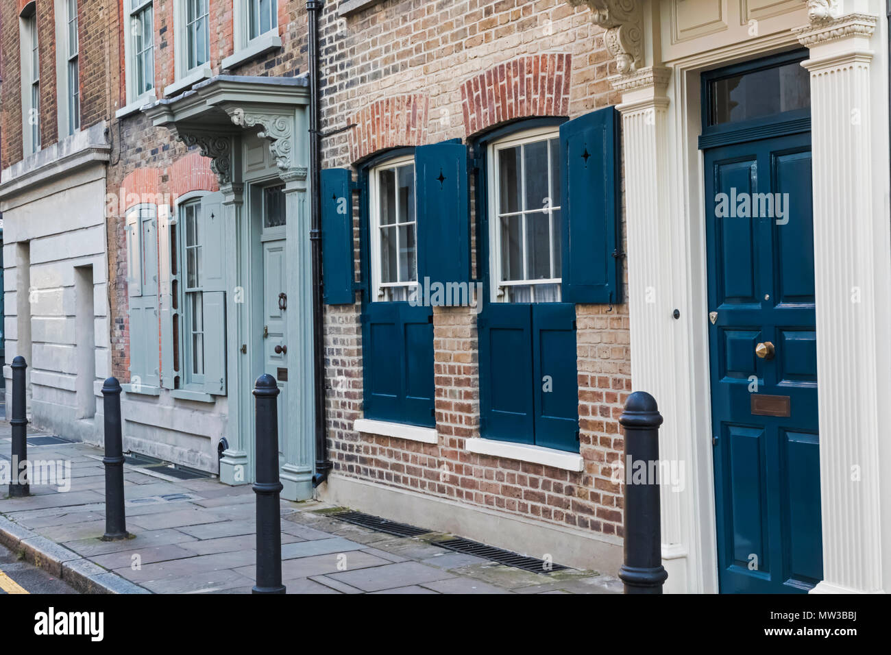 England, London, Shoreditch, Spitafields, Fournier Street Stock Photo ...