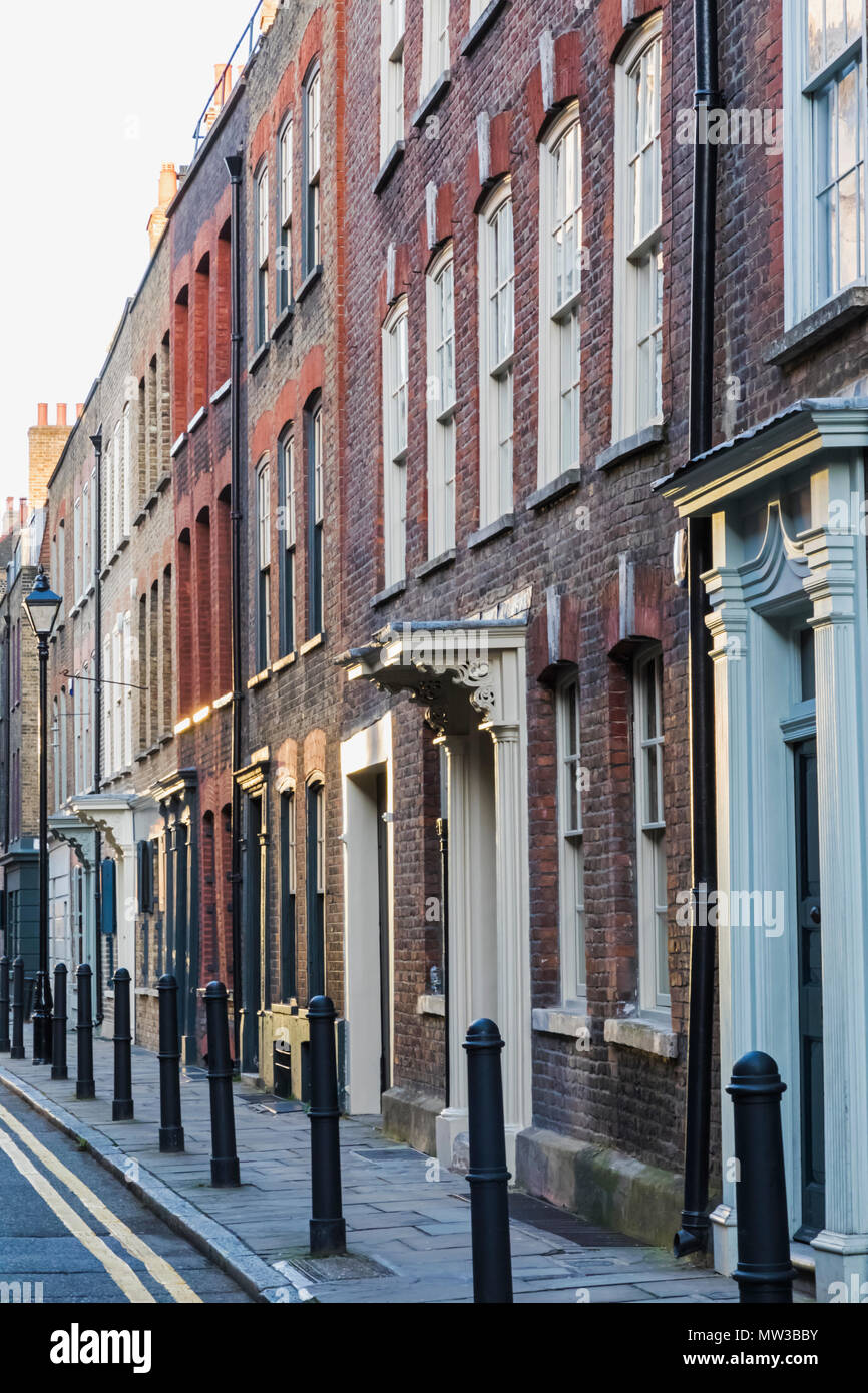 England, London, Shoreditch, Spitafields, Fournier Street Stock Photo ...