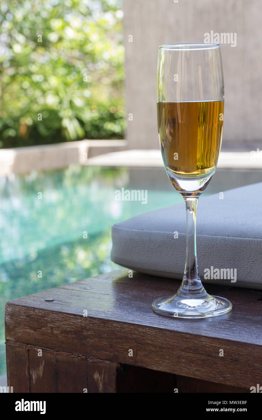 Rose wine swimming pool hi-res stock photography and images - Alamy