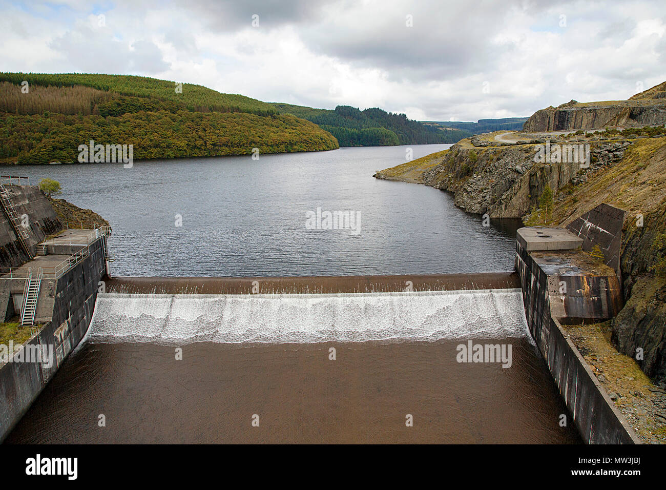 The overflow at Llyn Brianne Reservoir in Wales Stock Photo - Alamy