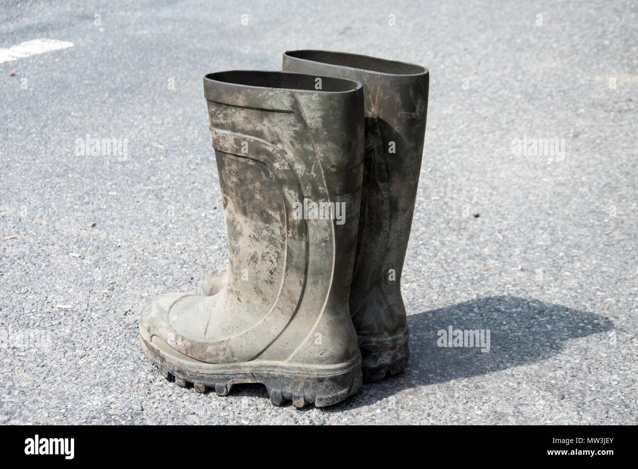 Dirty wellies hi-res stock photography and images - Alamy
