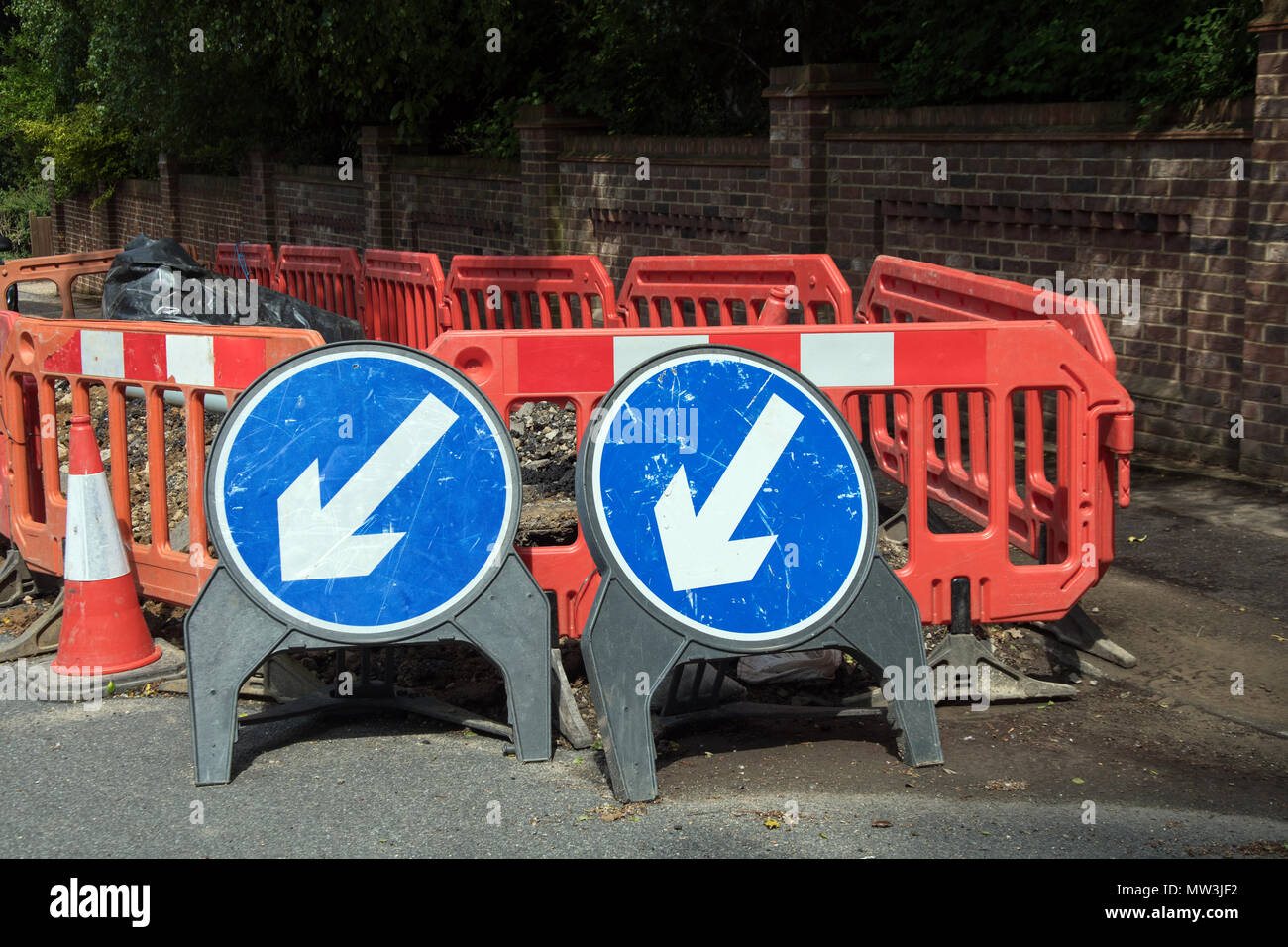 Temporary Barriers Stock Photos & Temporary Barriers Stock Images - Alamy