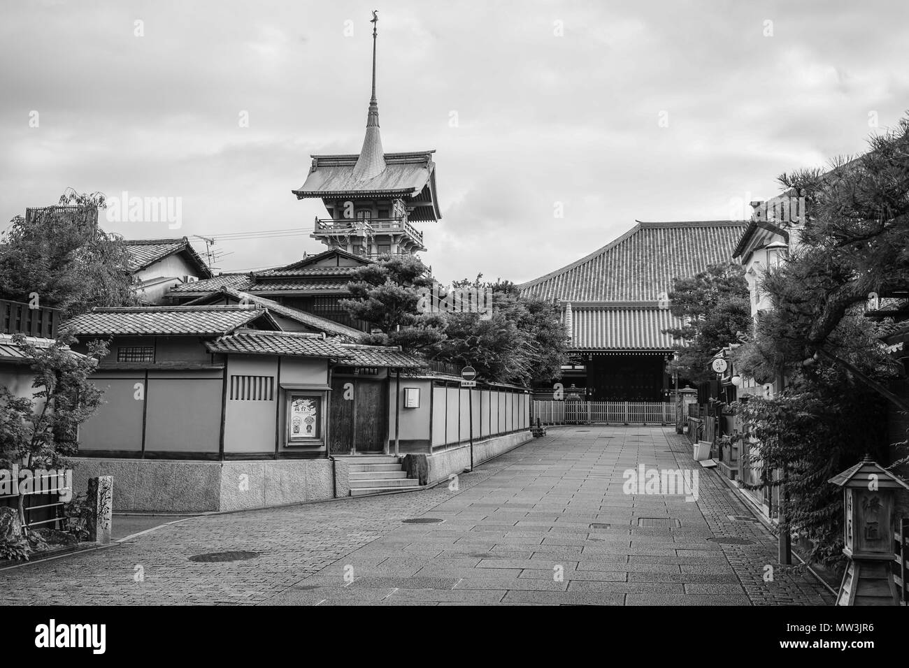 Old japanese village with traditional houses Black and White Stock Photos & Images - Alamy