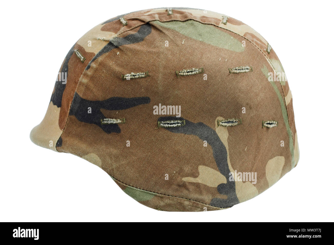 us army kevlar helmet isolated on white Stock Photo - Alamy