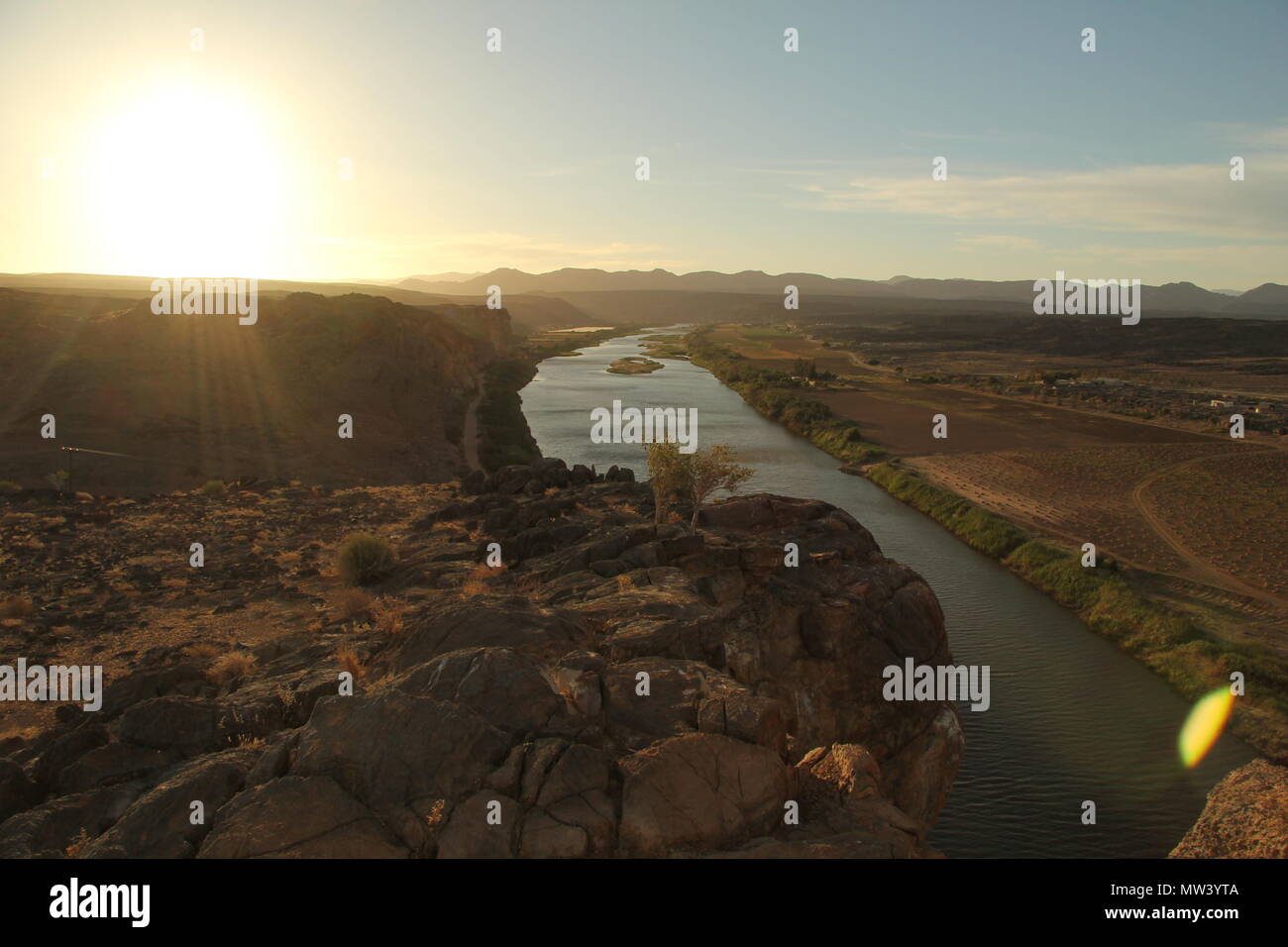 African plain hi-res stock photography and images - Alamy