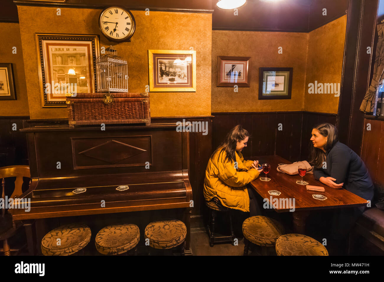 England, London, Southwark, Anchor Tap Pub, Two Female Customers ...