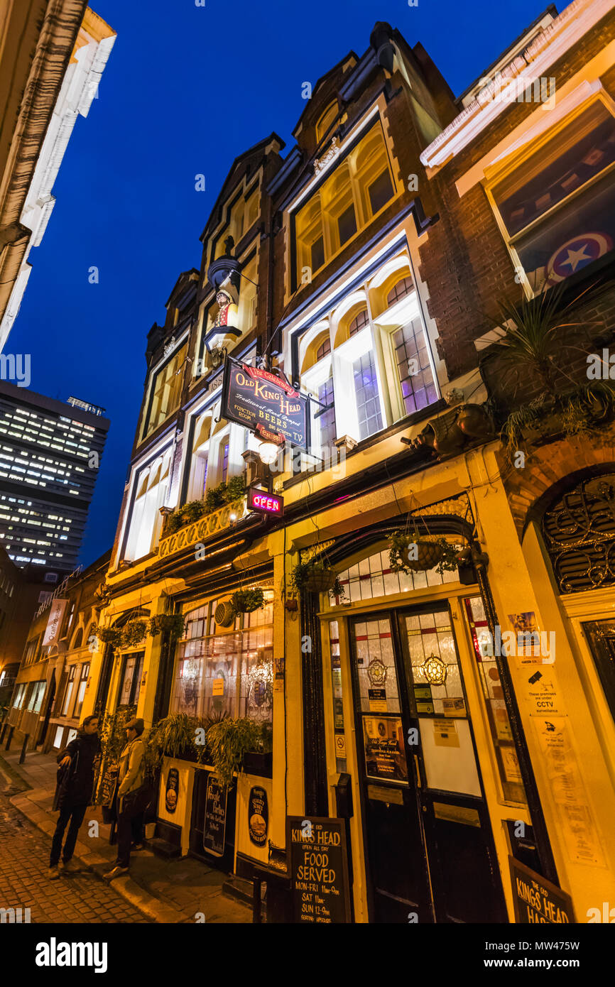 Old kings head pub hi-res stock photography and images - Alamy