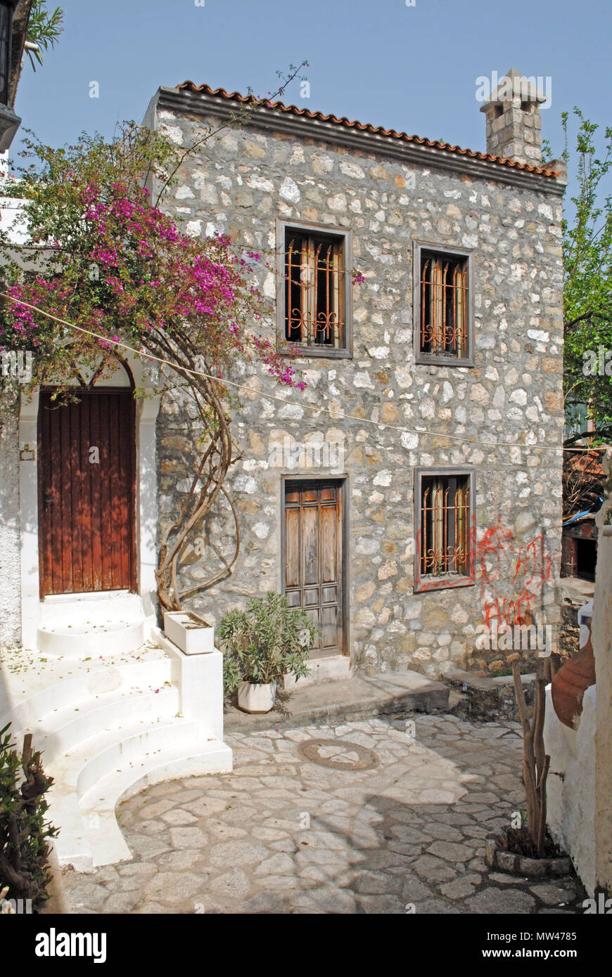 Narrow turkish streets hi-res stock photography and images - Alamy
