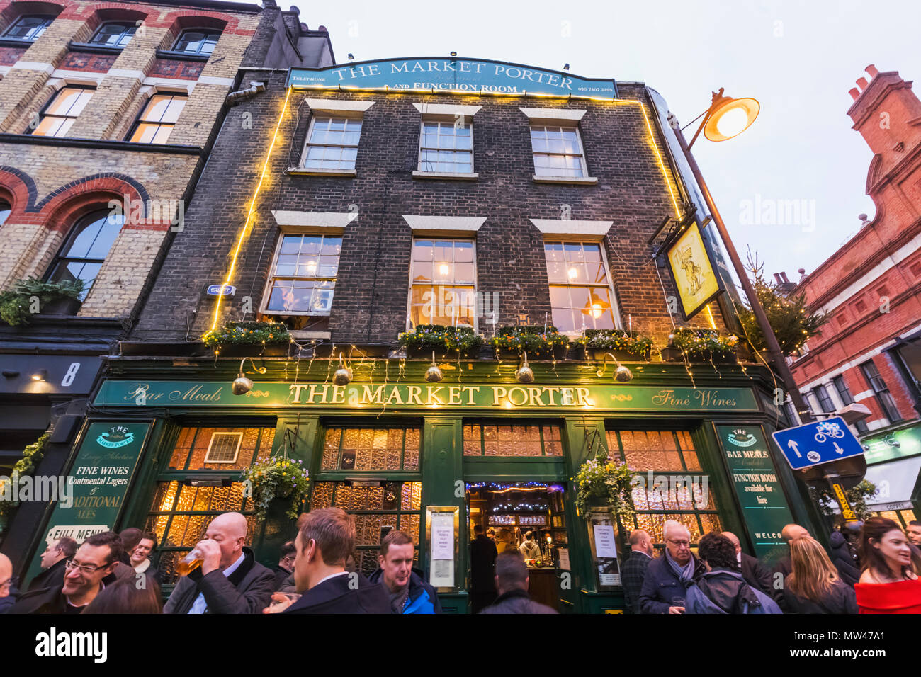 Borough market london evening hi-res stock photography and images - Alamy