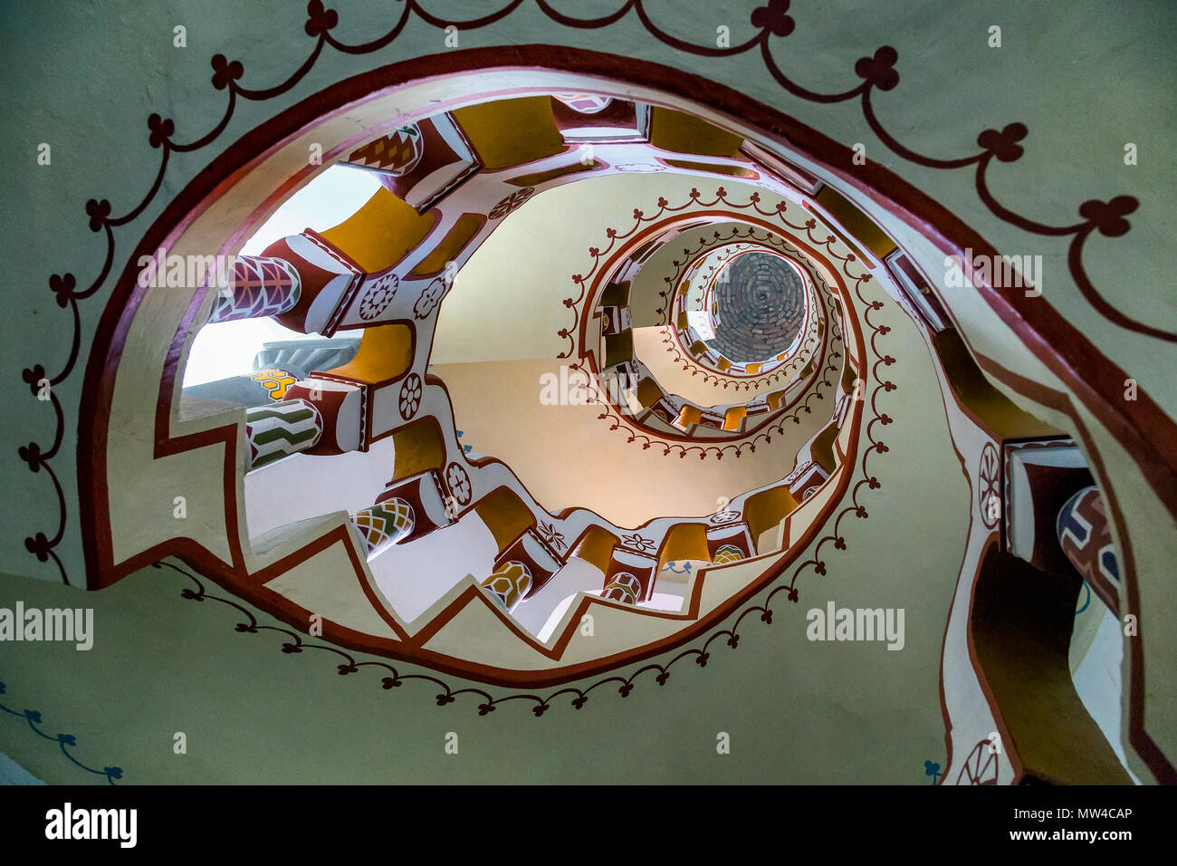 Spiral staircase castle hi-res stock photography and images - Alamy