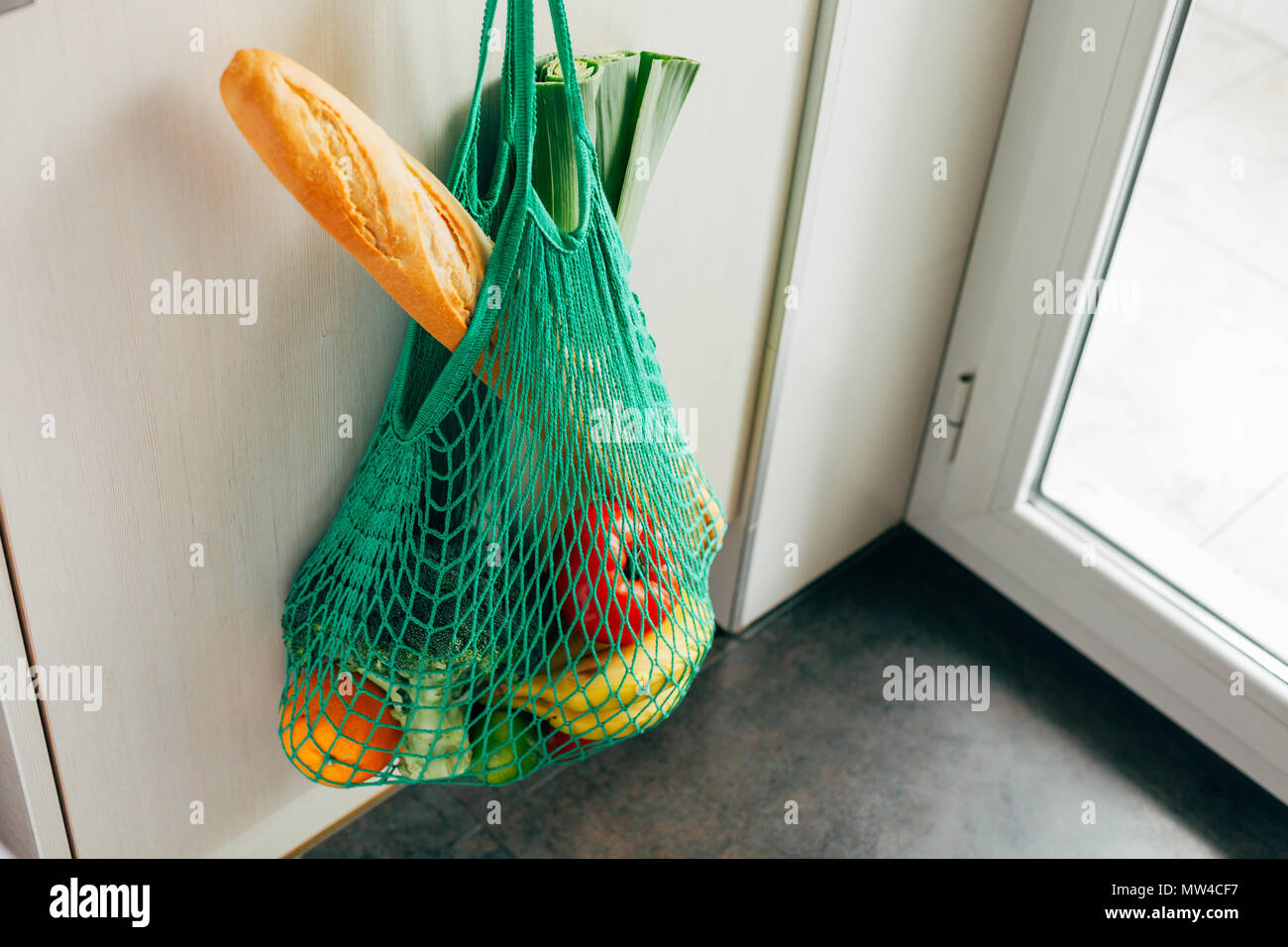 Reusable bread bag hi-res stock photography and images - Alamy
