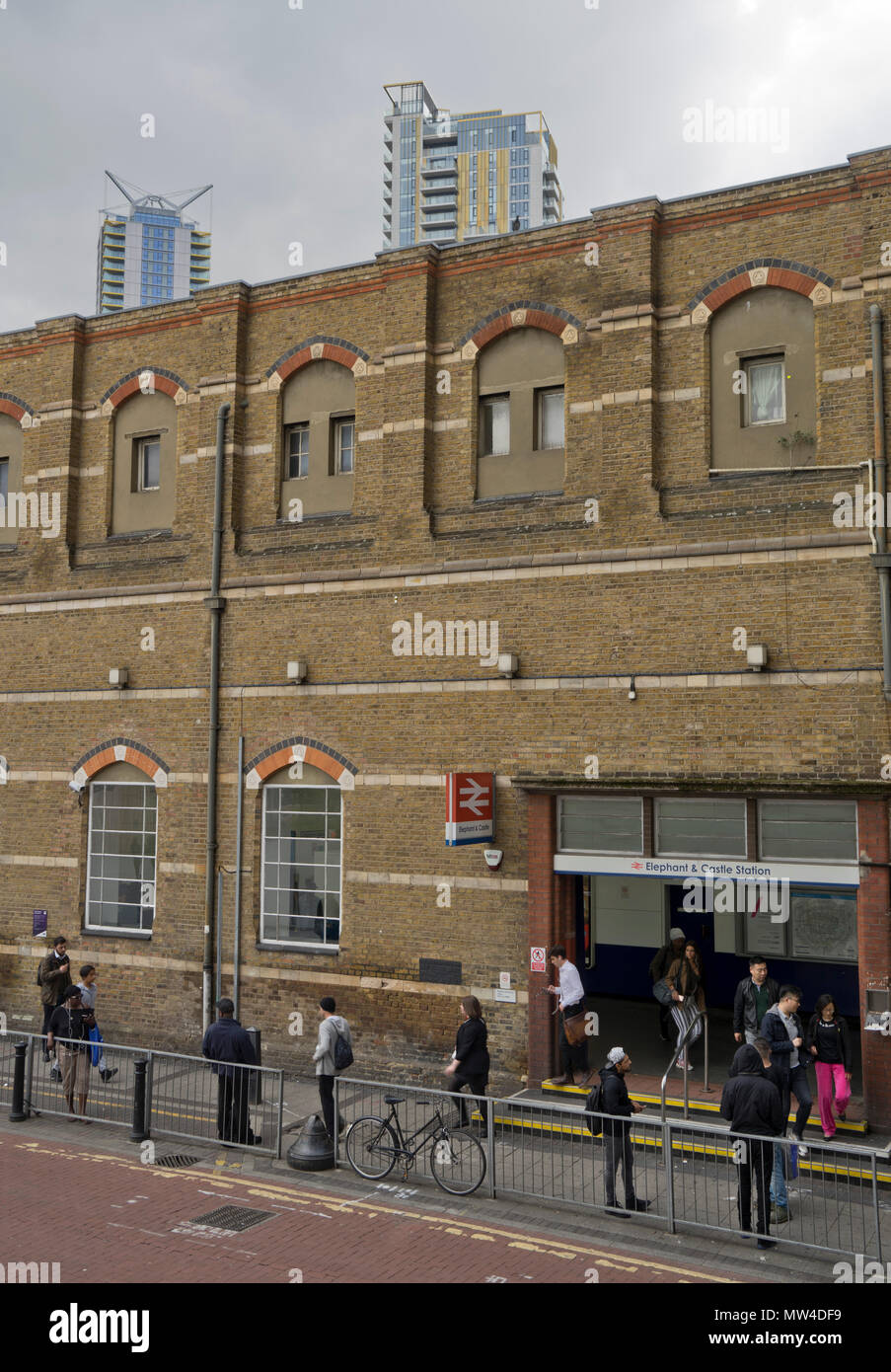 Small business and shop in the old Elephant and Castle shopping centre ...