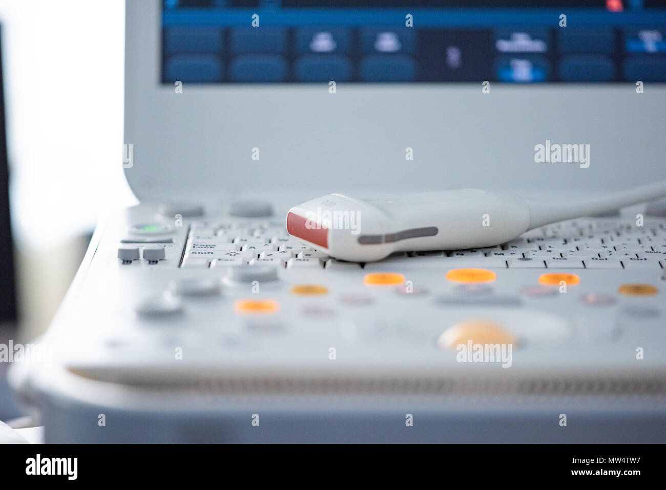 Modern ultrasonic device with sensors Stock Photo - Alamy