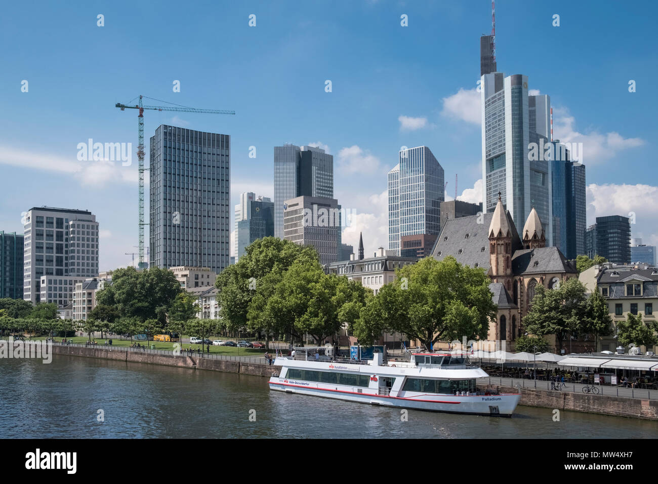 Frankfurt skyline daytime hi-res stock photography and images - Alamy